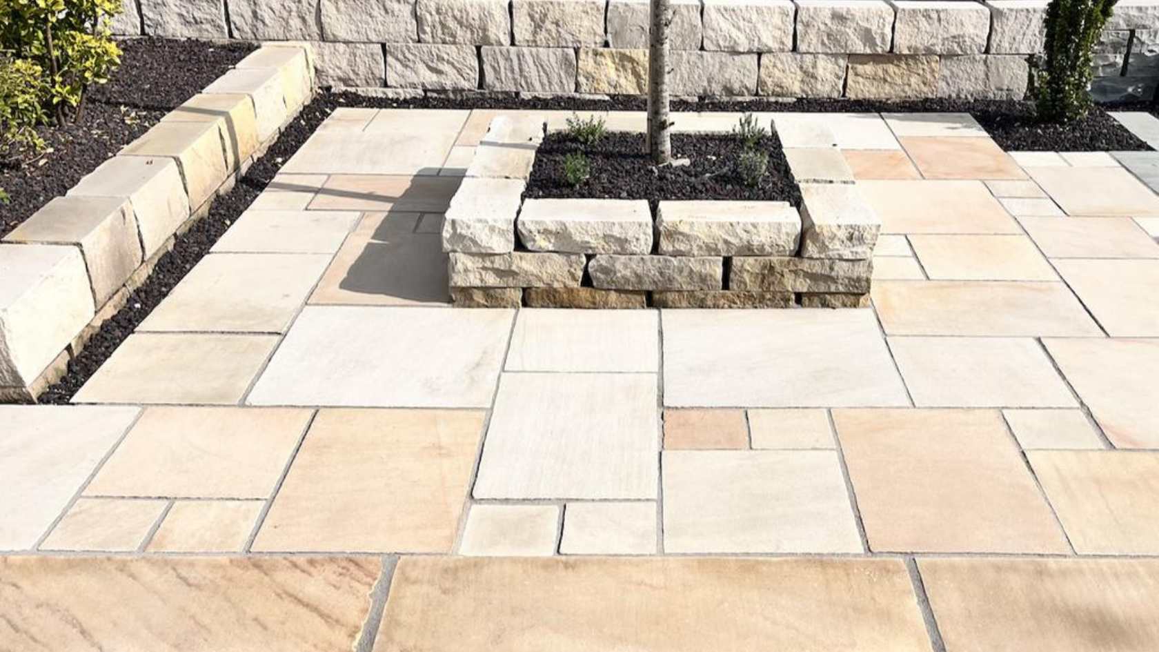 Bodenplatten aus Naturstein - Kindl OHG